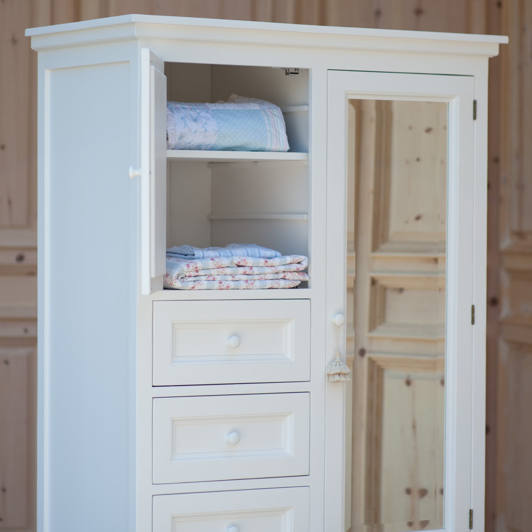 Little Farm Wardrobe – THE BEAUTIFUL BED COMPANY