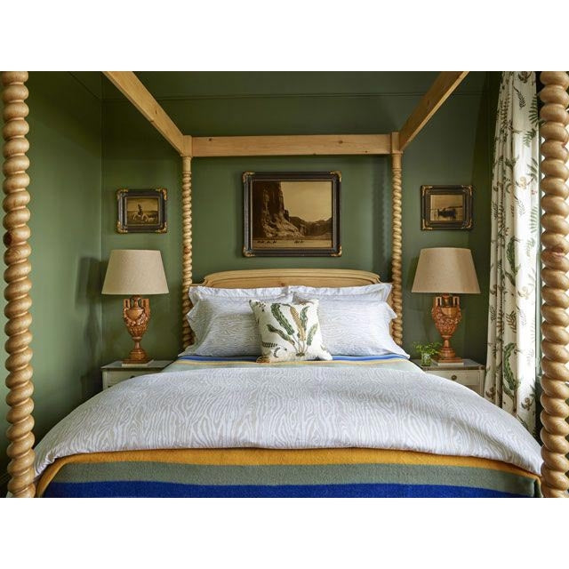 Grand St Andrews Barley Twist Canopy Bed – THE BEAUTIFUL BED COMPANY